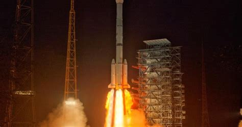 中 지구촌 긴장시킨 로켓 잔해 해결 위해 낙하산 이용한다