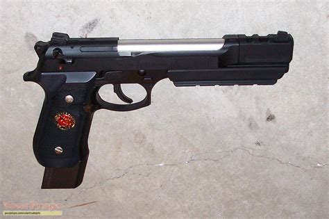 Resident Evil Barry Burton Model Samauri Edge Biohazzard Gun Replica