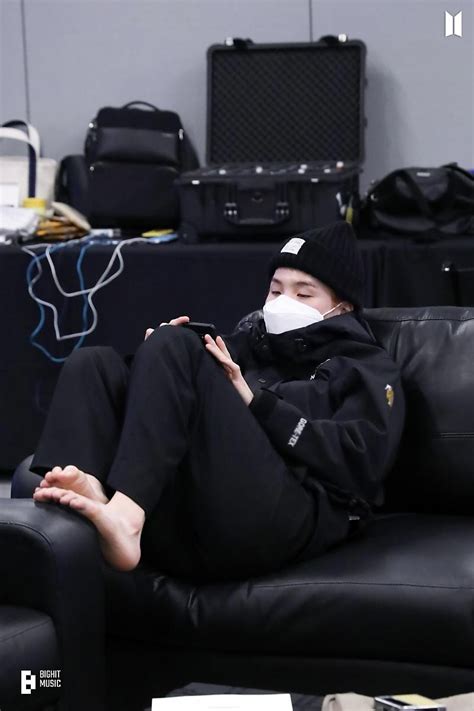Bts Community Post Tosuga ユンギさん 今日も一日お疲れさまでした ゆっくり休んでくださいね おやすみなさい🌜
