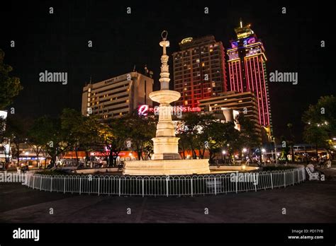 Osmena Circle Fuente Cebu City Hi Res Stock Photography And Images Alamy