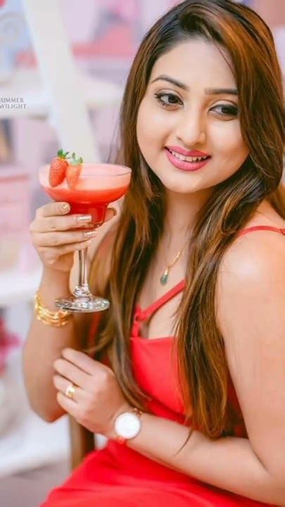 ලස්සනම කොන්ඩෙි කාගෙත යාලුවනේ Command කරන්න චැනල් එකත් Subscribe කරන්න 🙏🙏🙏😘😘 Youtube