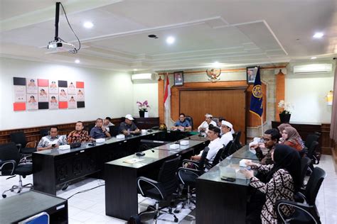 Belajar Pengelolaan Angkutan Dari Bali Komisi III DPRD Kalsel Inginkan Adanya Kereta Api Di