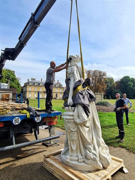 La statue de Joséphine de retour à Bois Préau Noblesse Royautés