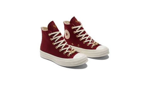 Кеды Converse Chuck Taylor 70 высокие красные с сердечками купить в Москве