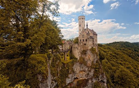Замок в горах 68 фото