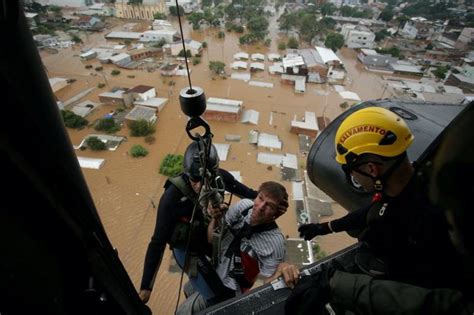 20 Imagens Impactantes Da Tragédia Das Chuvas No Rio Grande Do Sul