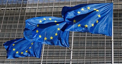 В ЕС заявили о недостатке ресурсов для перехвата танкеров с нефтью РФ