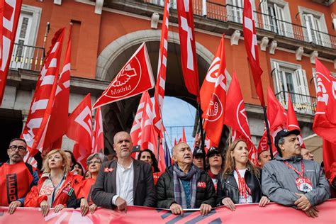 CCOO y UGT no piden subida para los empleados públicos