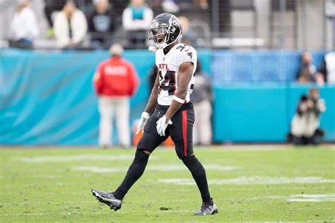 Falcons Updated Outlook Cb Darren Hall Starting Pro Sports Outlook
