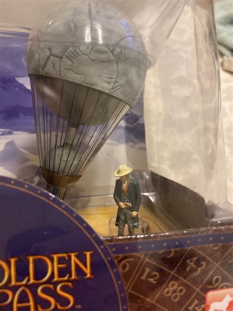 The Golden Compass Lee Scoresbys Airship Collector Edition Corgi 2007