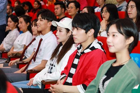 网剧我是班主任在合肥开机 中加学校