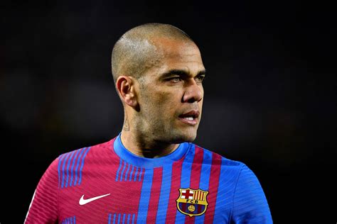 La Confesión De Dani Alves En Prisión Y Las Razones Por Las Que Podría