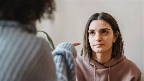8 Subtle Signs You Re Dealing With A Truly Difficult Person Rhoberta Shaler PhD YourTango