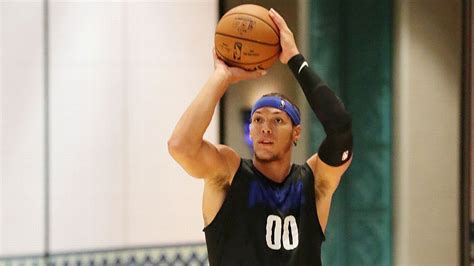 Orlando Magics Aaron Gordon Leaves Nba Bubble Due To Strained Hamstring Espn