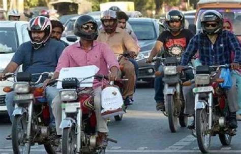 Lhc Orders Rs5000 Fine On Helmet Violators Such Tv