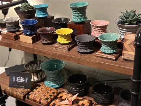 狂鉢babel 豆狂鉢 新色入荷致しました！ 知る人とぞ知る大人気の狂鉢 北海道支部取扱店として六花で展示販売しておりますので是非手に取って