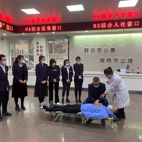 东风区“适老化服务”温暖老年人政务