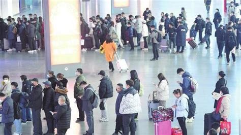 Цагаан сараар зорчигчдын урсгал 4 тэрбум 733 саяд хүрчээ