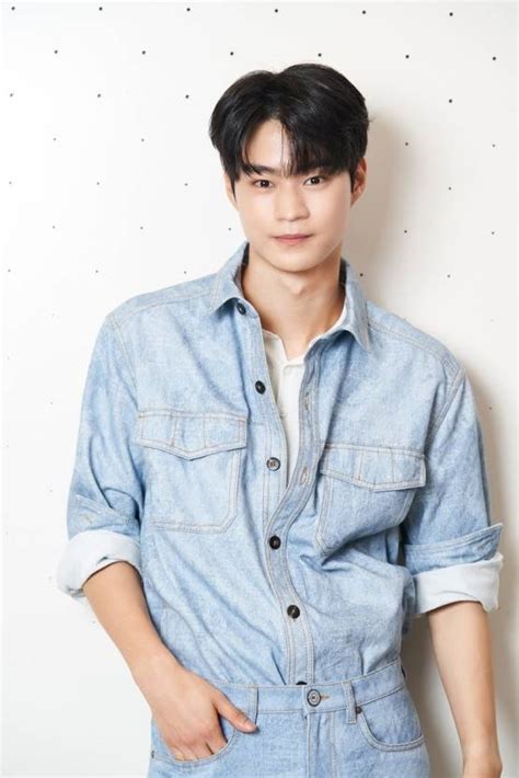 Hyeon Woo Seok Picture 현우석 Hancinema