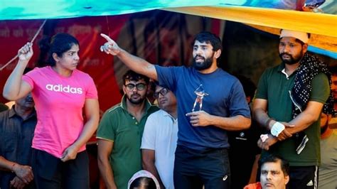 Delhi Cops Working In Favour Of Brij Bhushan Singh Wrestlers Latest News India Hindustan