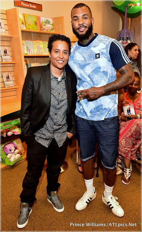 The Game Stops By Lala Anthonys Book Signing At Barnes And Noble In