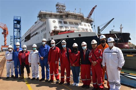 Stena Roros Fifth E Flexer Ropax Launched In China Has Unique Design