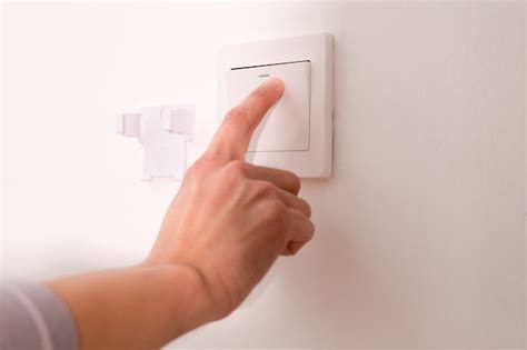 Apagar Encender El Interruptor De Luz El Ctrica Montado En La Pared