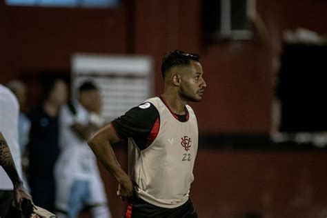 Vitória Terá Três Mudanças Em Jogo Contra O Juventude Ingressos Estão