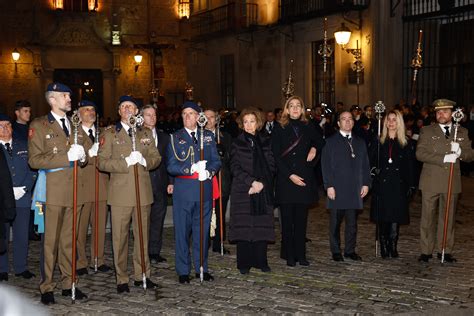 La Reina Sofía Y La Infanta Cristina Emocionadas En La Procesión Del