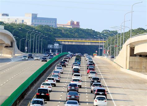 午後國5頭城路段紫爆 車速一度僅5公里 生活 中央社
