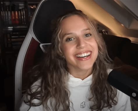 Kamilla Centane Rreactgirlsofyt