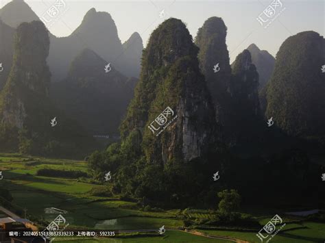 山峰 高山丘壑 自然风景 摄影素材 汇图网www huitu