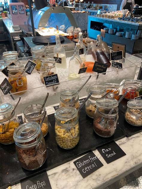 รูป โรงแรมเลอเมอริเดียนกรุงเทพ