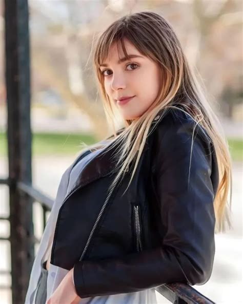 Paola Hard Measurements Bio Height Weight Shoe And Bra Size