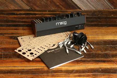 Moog Dfam Semi Modular Analog Percussion Synthesizer Synth Keyboards