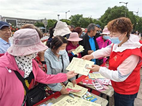 甘州区南街街道南关社区开展世界无烟日宣传活动