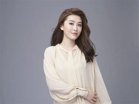 周励淇巧遇方力申 两人19年前曾合作偶像剧《百分百感觉》百分百感觉方力申许乐新浪新闻