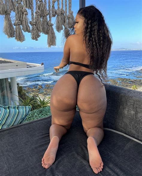 Khanyisile On Twitter My Nudes DM For My Prices Https T Co XxeoeHGcaK Twitter