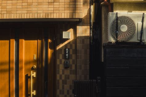 기초연금제도와 노인장기요양보험제도의 차이점 비교하기