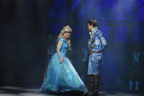 La Cenicienta Revive La Magia Del Amor En El Teatro Nacional