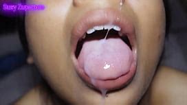 Periodiquera Dando Mamada Y Recibiendo Leche En La Boca XNXX