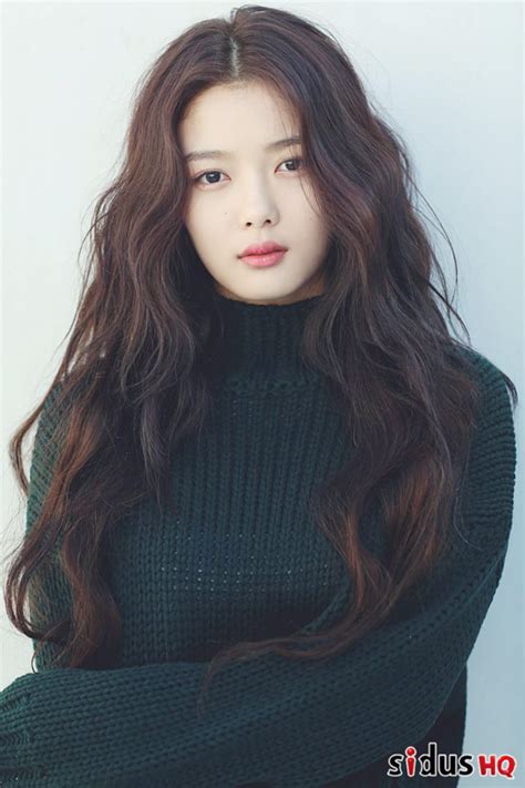 Kim Yoo Jung Sister