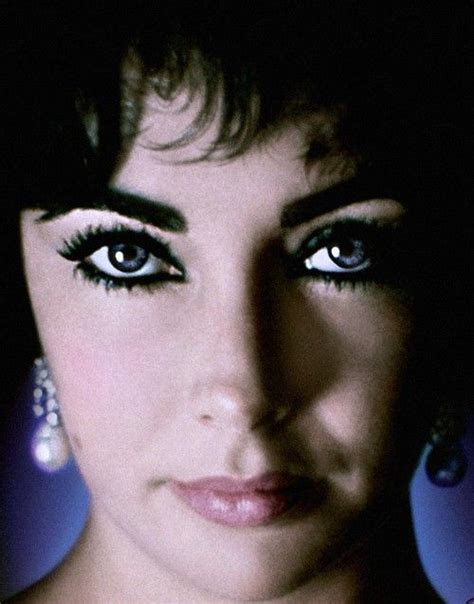 Elizabeth Taylor Violet Eyes Hollywood Icons Hollywood Glamour
