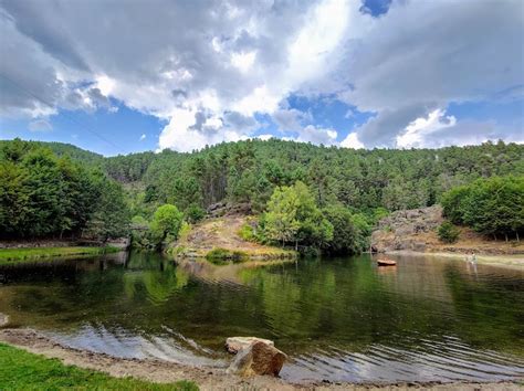Praia Fluvial De Gondiães Cabeceiras De Basto