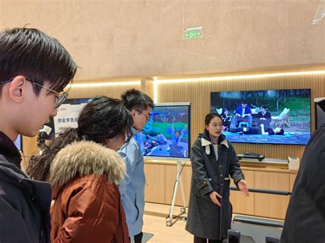 重庆大学国家（重庆）卓越工程师学院受邀参加xbotpark机器人总部新园区开园活动 卓越工程师学院