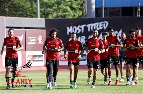 إستبعاد الشناوي وظهور طاهر قائمة الأهلي لمواجهة طلائع الجيش الأهلى