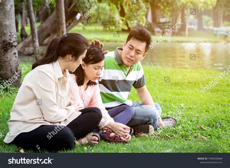 Asian Teenager Father Images Stock Photos Vectors Shutterstock