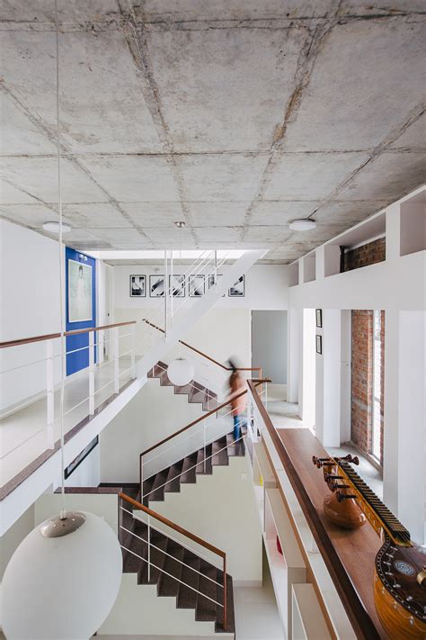 Gallery Of Lateral House Gaurav Roy Choudhury Architects Grca 1
