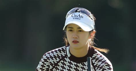 [ms포토] 이세희 비틀어서 살핀다