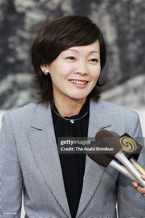 Akie Abe Wife Of Japanese Prime Minister Shinzo Abe Talks To Media